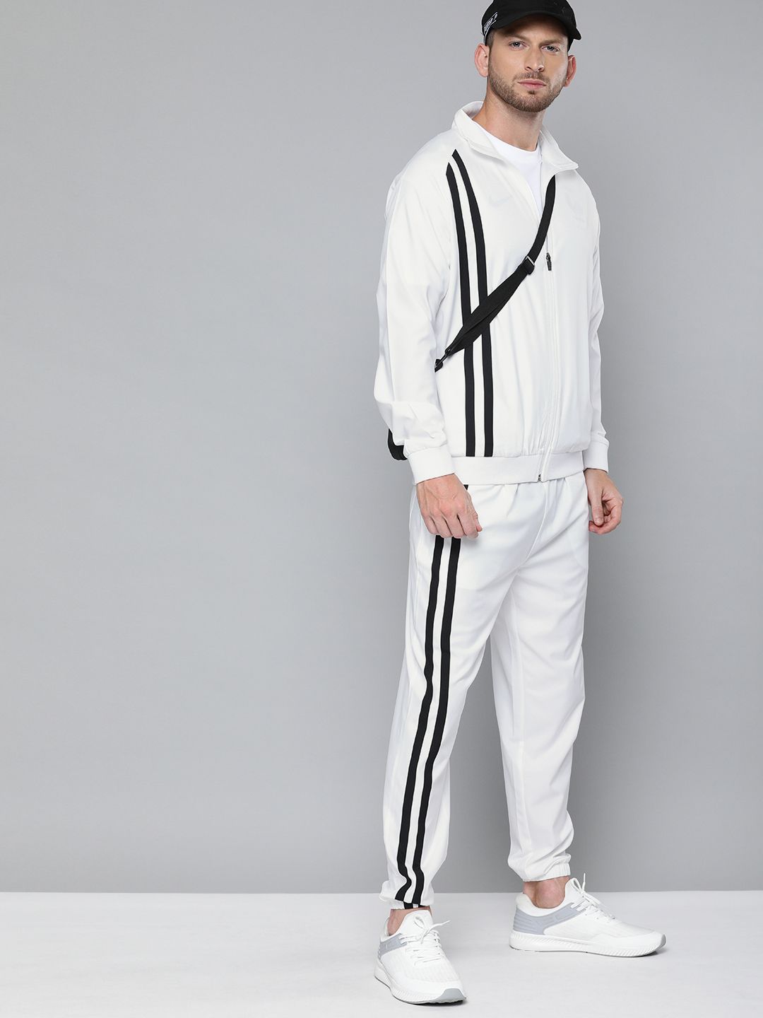 HRX By Hrithik Roshan Men Optic White & Jet Black Colourblock Regular ...