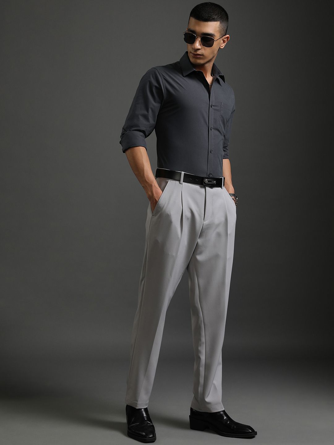 Buy HIGHLANDER Men Spread Collar Solid Cotton Slim Fit Formal Shirt ...