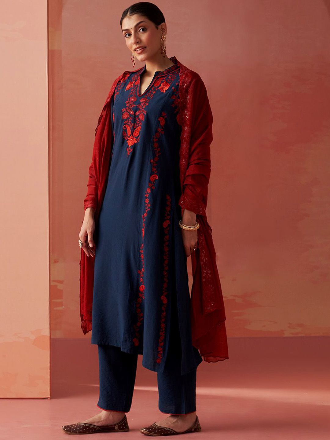 Buy Lakshita Ethnic Motifs Embroidered Mandarin Collar Cotton Linen ...