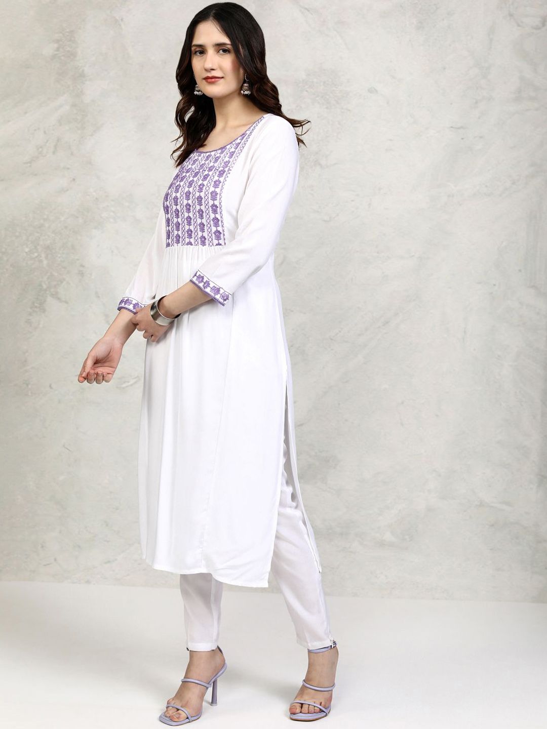 Buy Vishudh White Floral Embroidered Thread Work Round Neck Straight ...