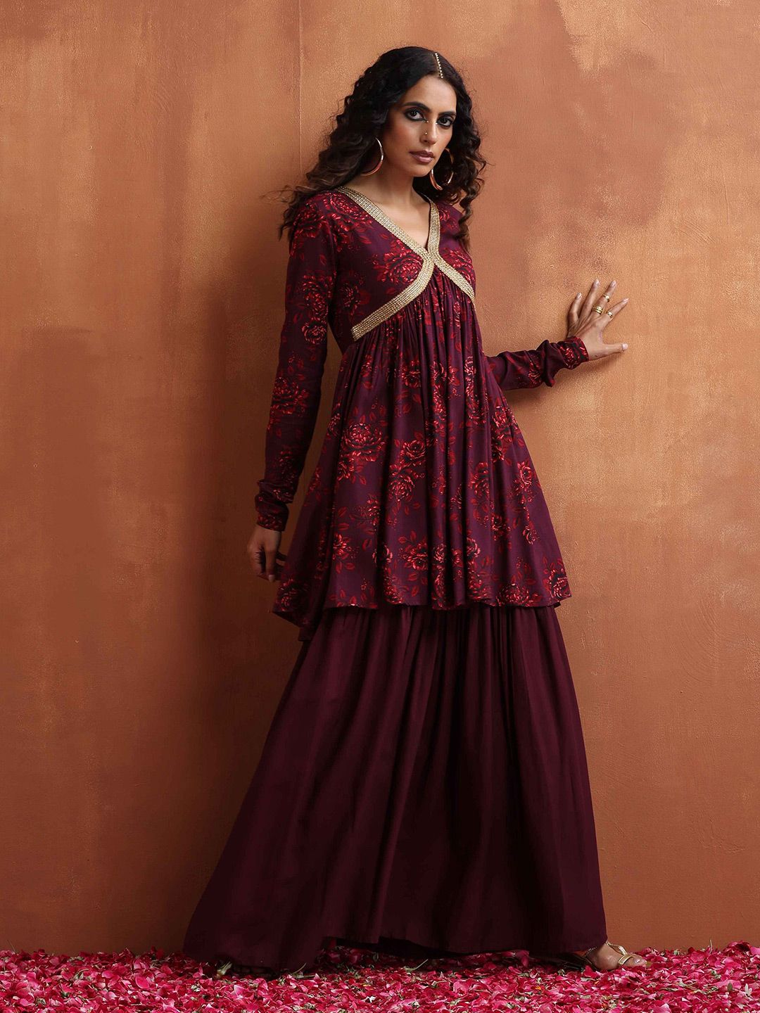 Buy TrueBrowns Floral Printed V Neck Empire Gotta Patti Anarkali Kurta With Sharara - Kurta Sets ...