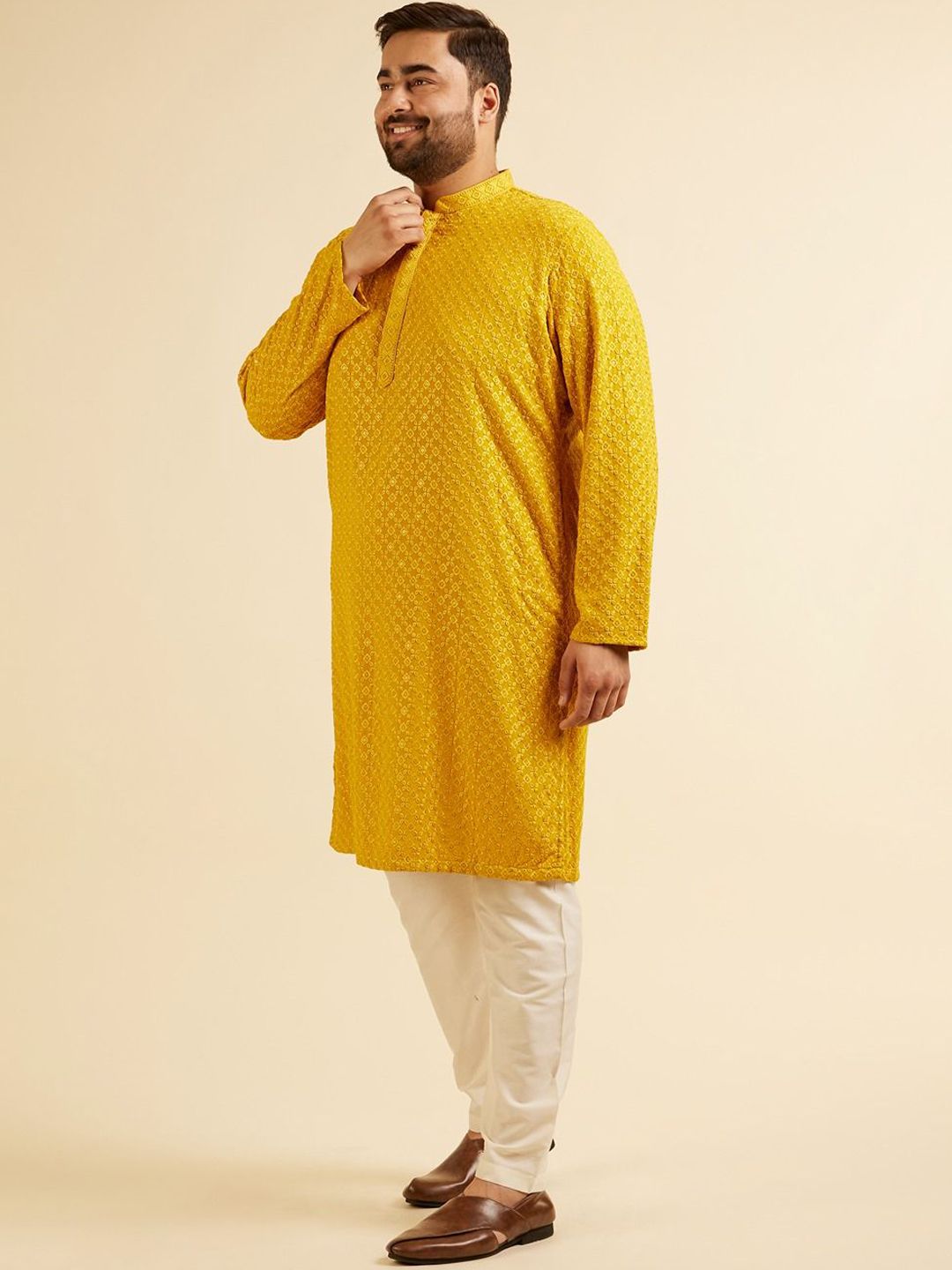 Buy Manyavar Plus Size Ethnic Motifs Embroidered Thread Work Kurta With ...