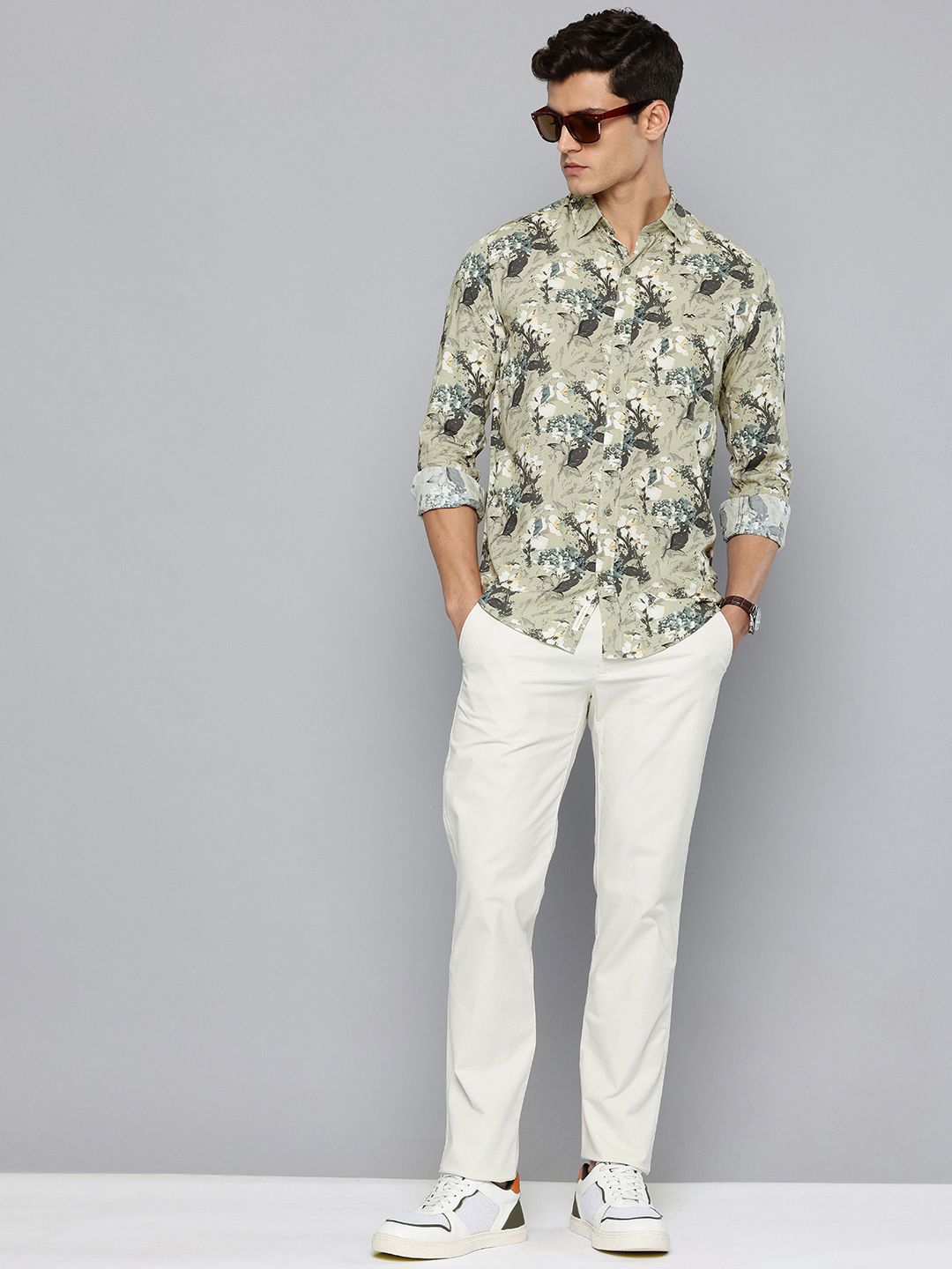 Buy Mufti Slim Fit Floral Printed Casual Shirt - Shirts for Men ...