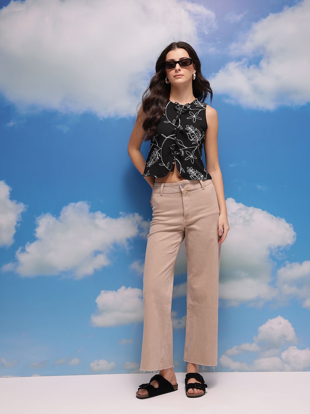 Buy CORSICA Floral Embroidered Crop Top - Tops for Women 36076194 | Myntra