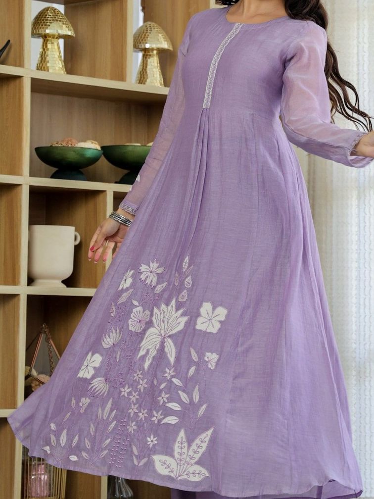 Buy J.KANJI Women Floral Embroidered Panelled Thread Work Chanderi Silk ...