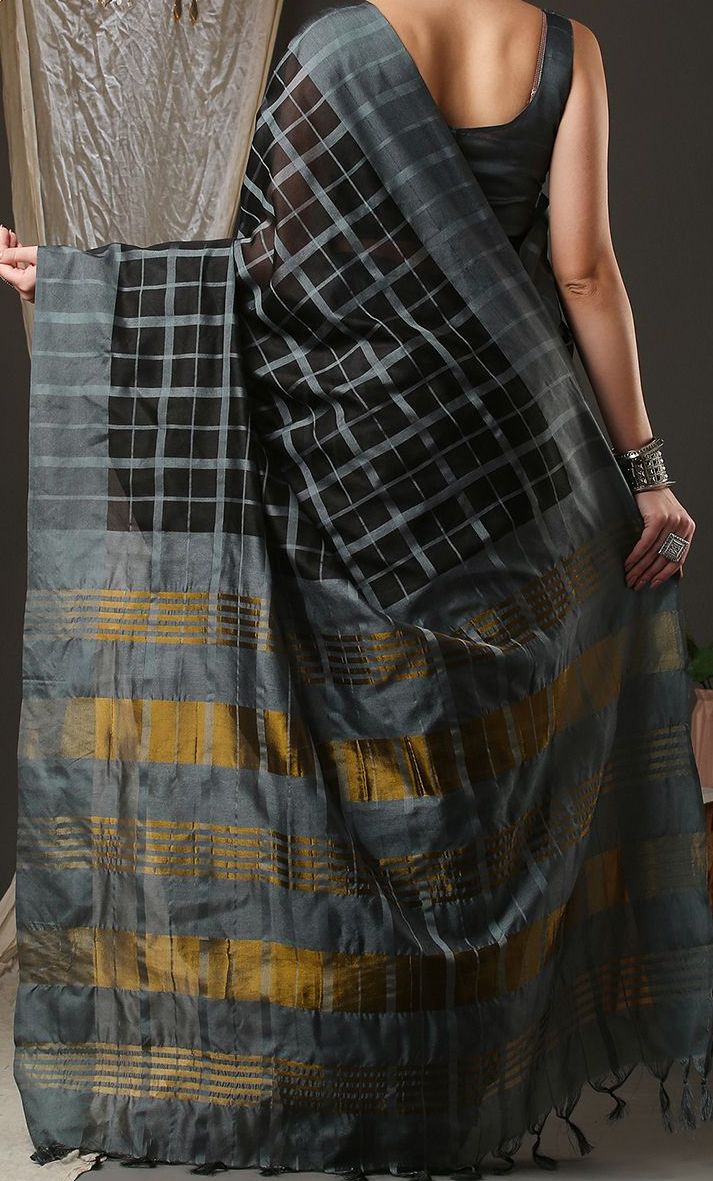 Buy Mitera Checked Silk Cotton Saree - Sarees for Women 32728941 | Myntra