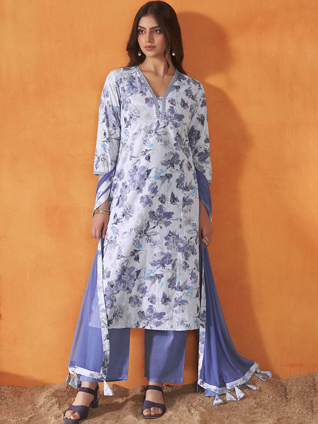 Buy Anouk Floral Printed V Neck Straight Pure Cotton Kurta With Trousers And Dupatta - Kurta ...