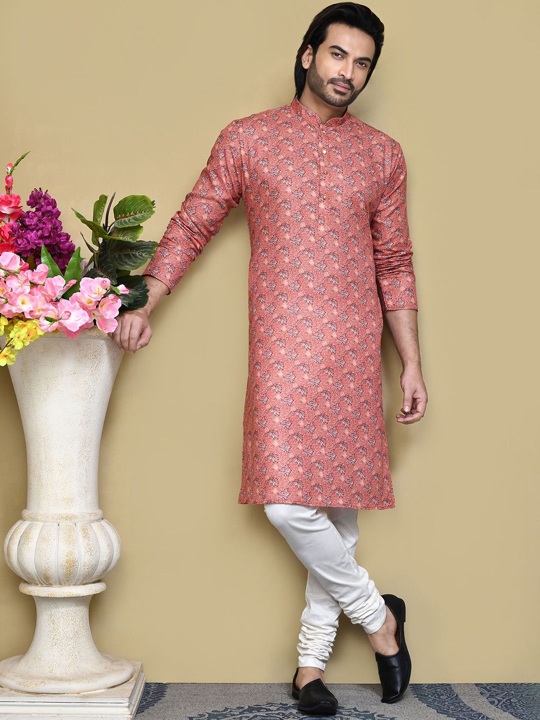 Buy RANAK Men Floral Embroidered Regular Kurta With Pyjamas - Kurta ...