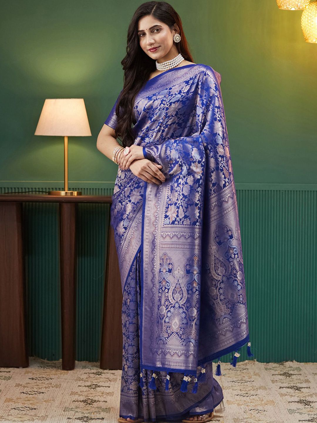 Buy Satrani Woven Design Zari Pure Silk Banarasi Saree - Sarees for ...