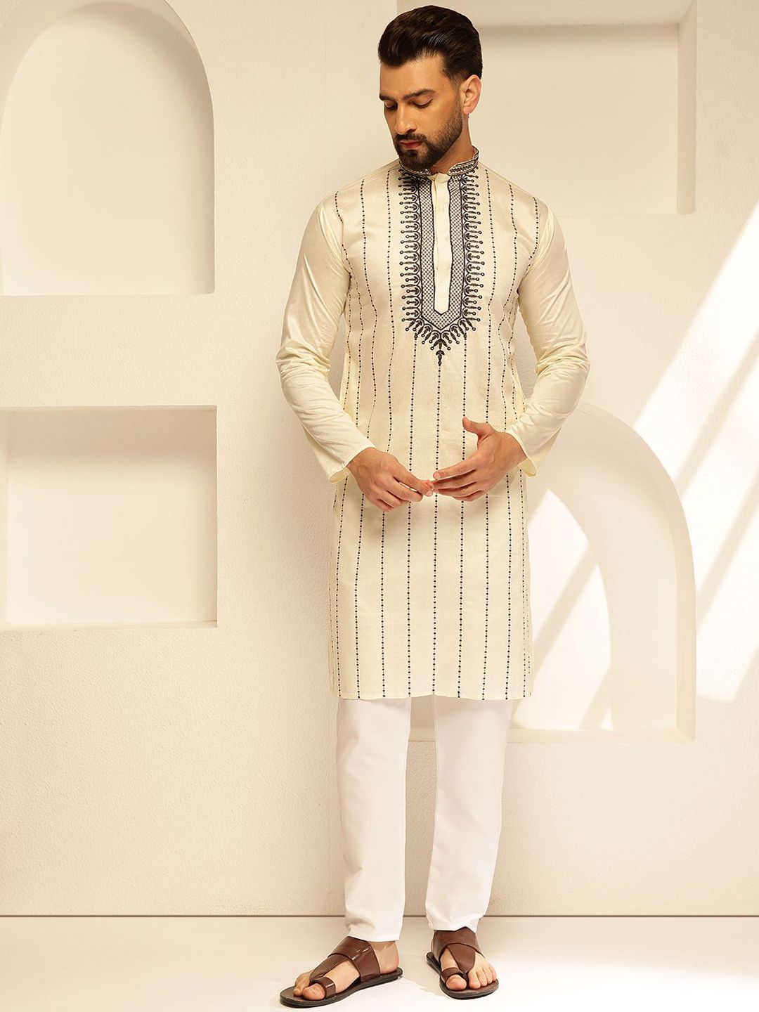 Buy SOJANYA Men Embroidered Regular Thread Work Kurta With Pyjamas ...