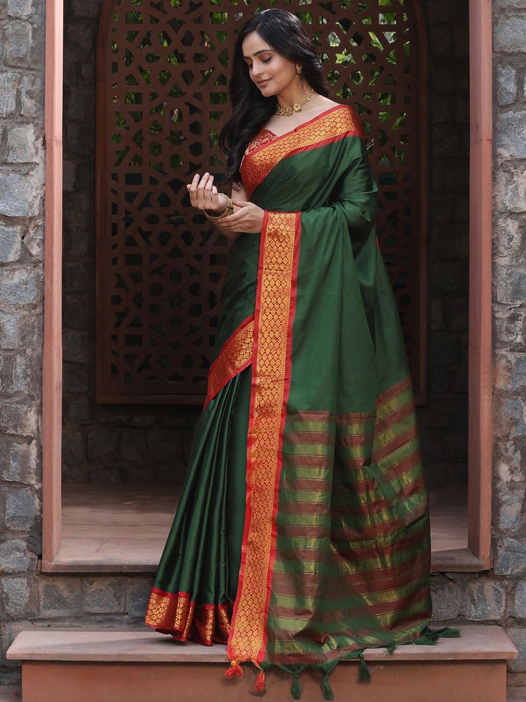 Buy Sarvada Zari Pure Silk Kanjeevaram Saree - Sarees for Women ...