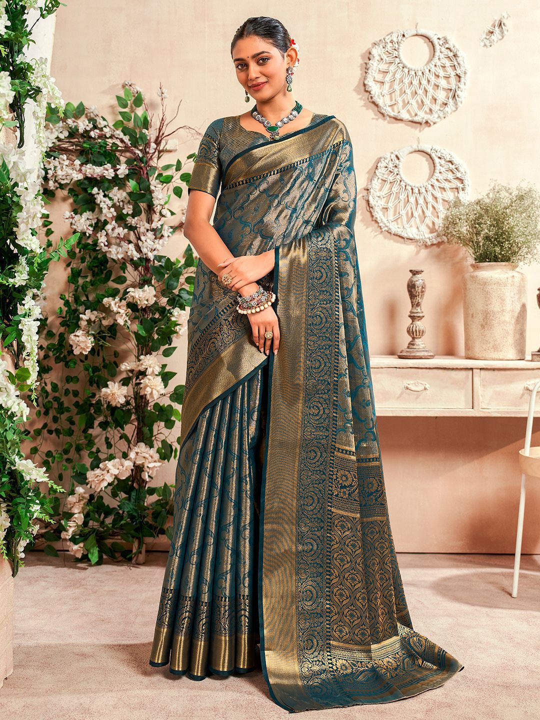 Buy Satrani Woven Design Zari Pure Silk Designer Banarasi Saree ...