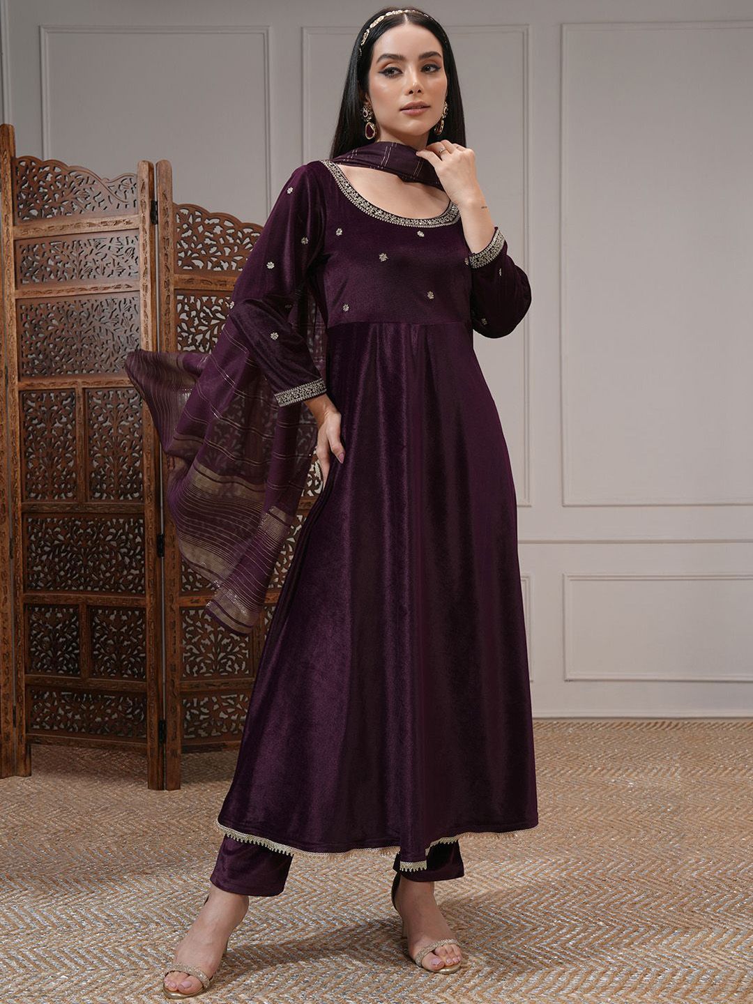 Buy Vishudh Women Embroidered Velvet Umbrella Kurta With Slim Pants ...