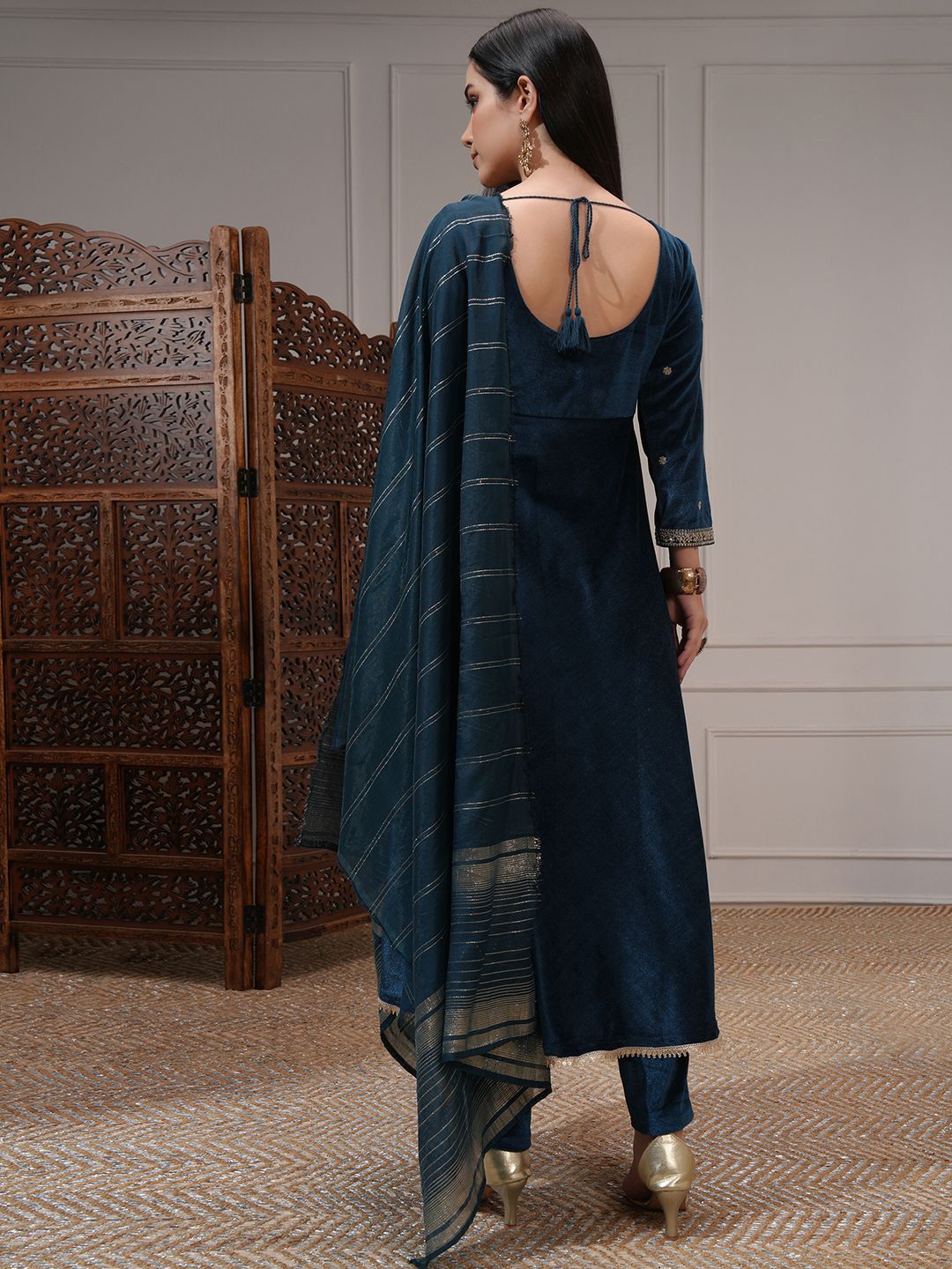 Buy Vishudh Women Embroidered Velvet Umbrella Kurta With Slim Pants ...