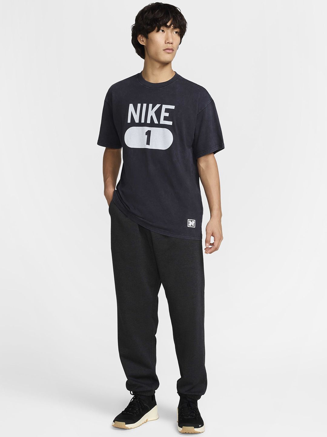 Buy Nike Men Logo Printed Relaxed Fit Drop Shoulder Sleeves Cotton ...
