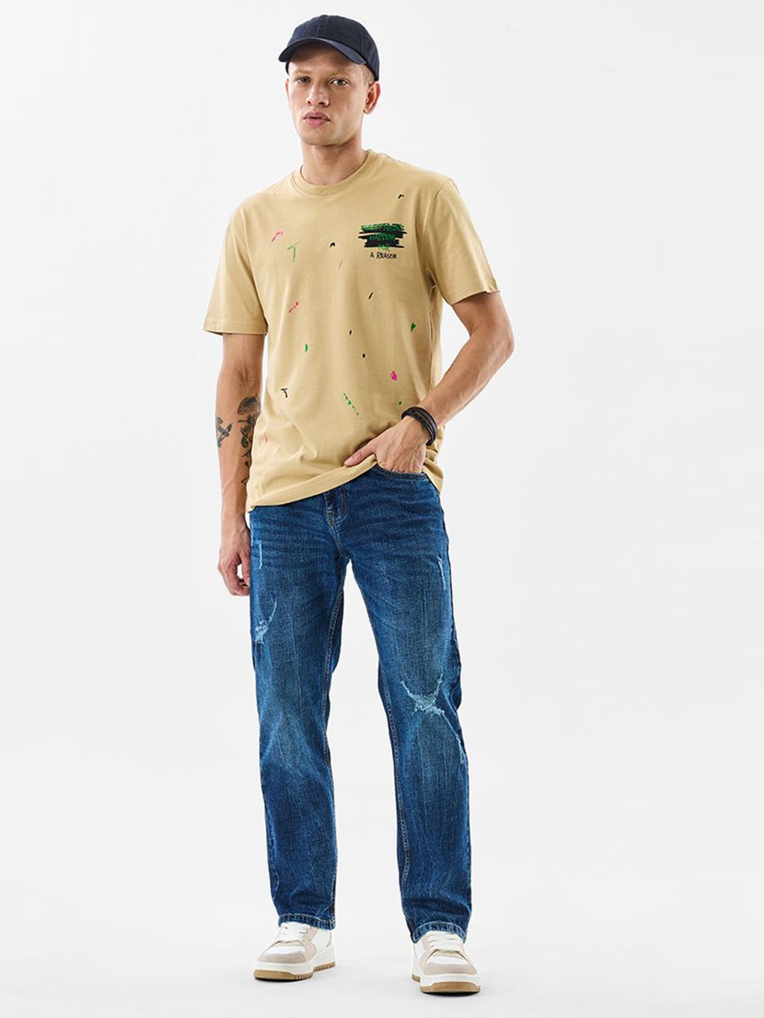 Buy Snitch Men Relaxed Fit Mid Rise Low Distress Light Fade Stretchable ...