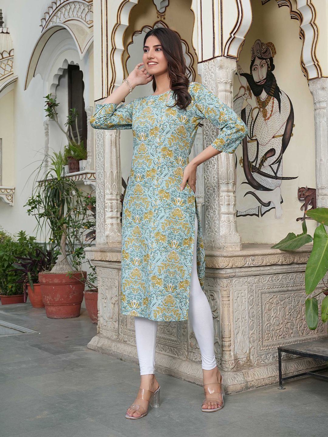 Buy Viharini Floral Printed Cotton Round Neck Straight Kurta - Kurtas for Women 34976832 | Myntra