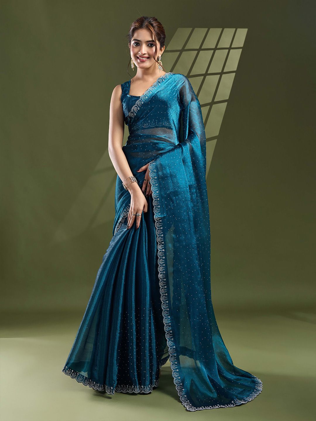 Buy Mitera Embellished Beads And Stones Silk Blend Saree - Sarees for Women 34828611 | Myntra