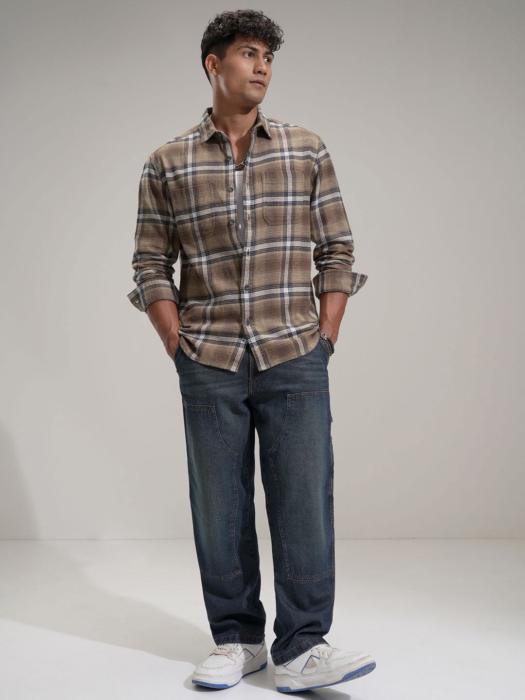 Buy HIGHLANDER Men Comfort Relaxed Fit Checked Spread Collar Cotton ...