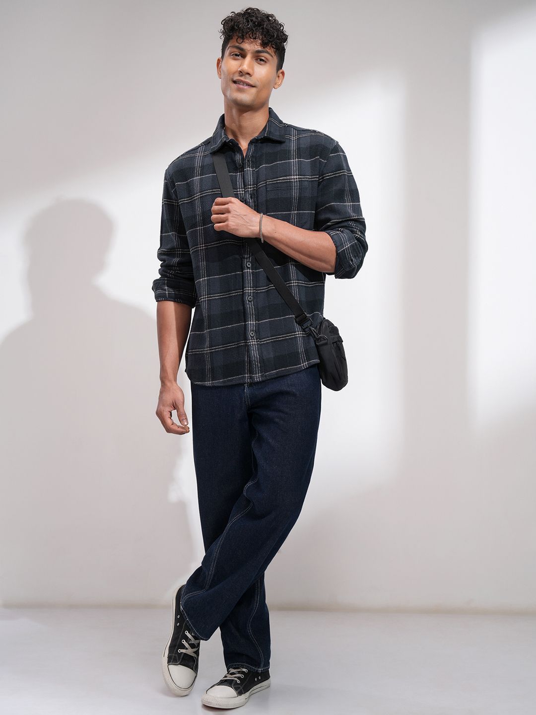 Buy HIGHLANDER Men Comfort Relaxed Fit Cutaway Collar Tartan Checked ...