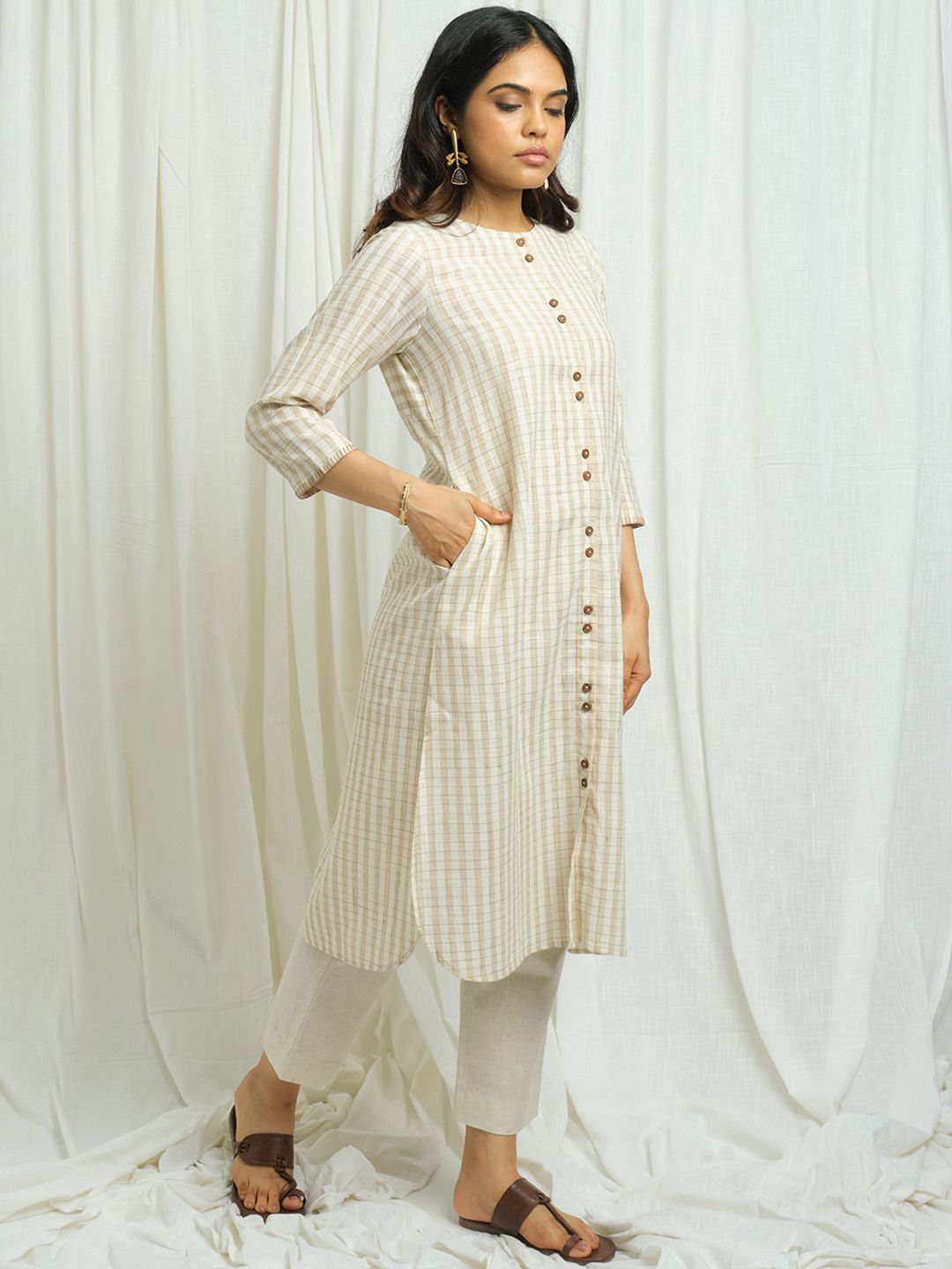 Buy CYAN Women Striped Flared Sleeves Thread Work Handloom Kurta ...