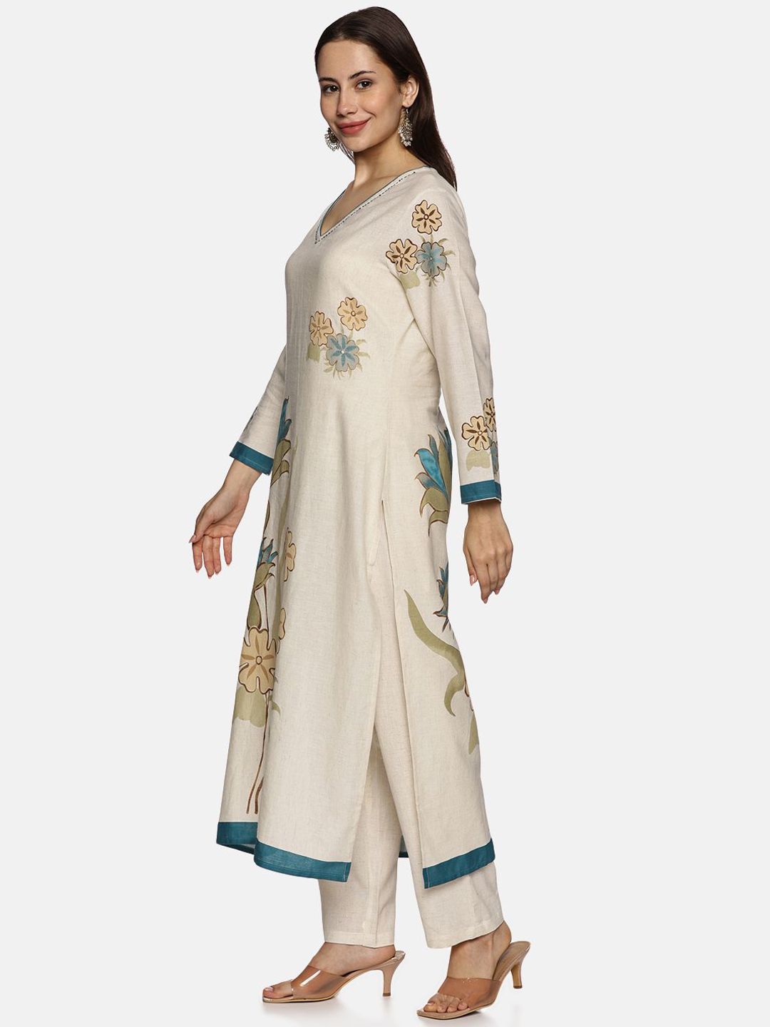 Buy RAJMANDIRFABRICS Women Floral Printed Pure Cotton Kurta With Trousers With Dupatta - Kurta ...
