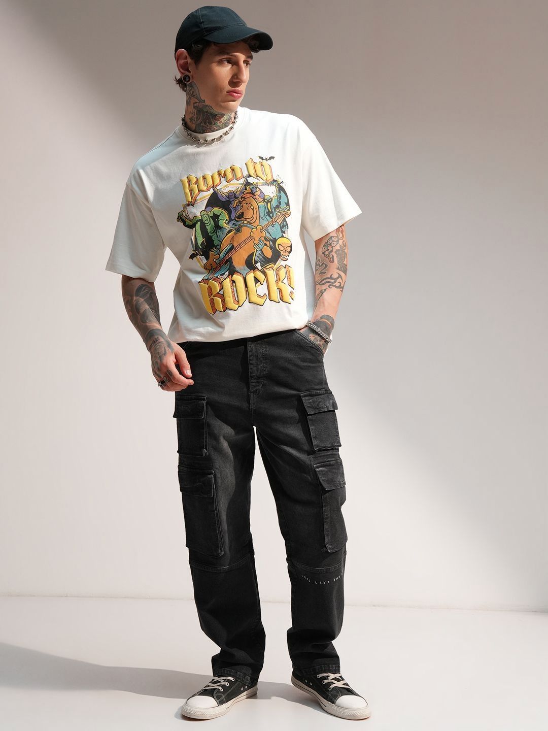 Buy HIGHLANDER Men Printed Drop Shoulder Sleeves T Shirt - Tshirts for ...