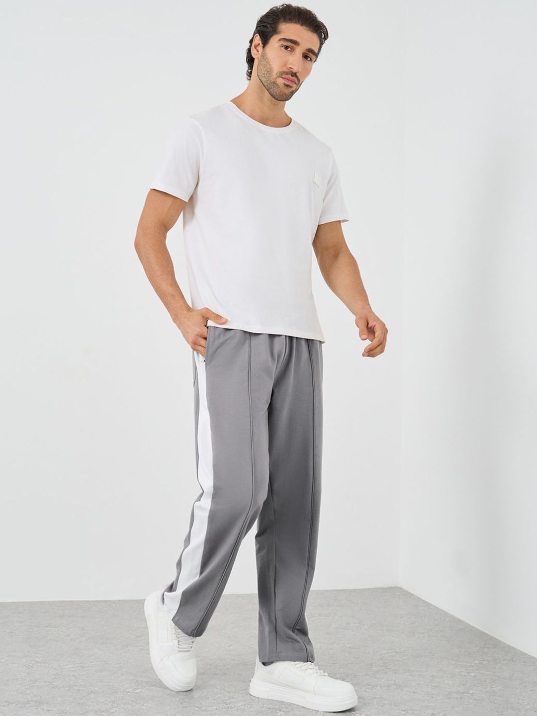 Buy Styli Men Side Contrast Open Hem Relaxed Fit Casual Joggers With ...