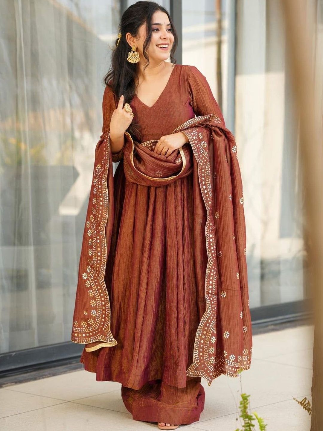 Buy CANIZZARO Women Panelled Thread Work Kurta With Palazzos & With ...