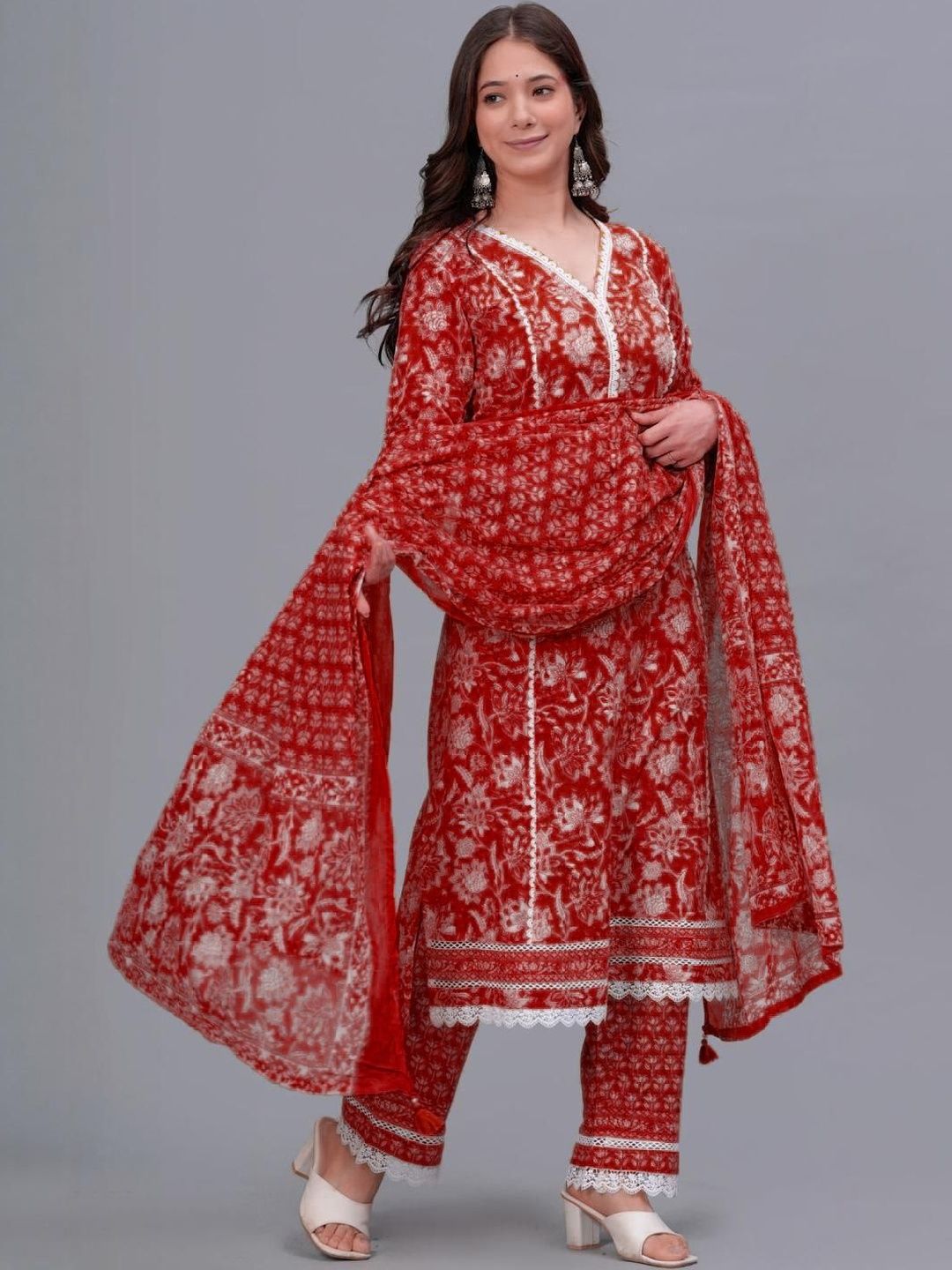 Buy PARTHVI Floral Printed Regular Pure Cotton Kurta With Trousers ...