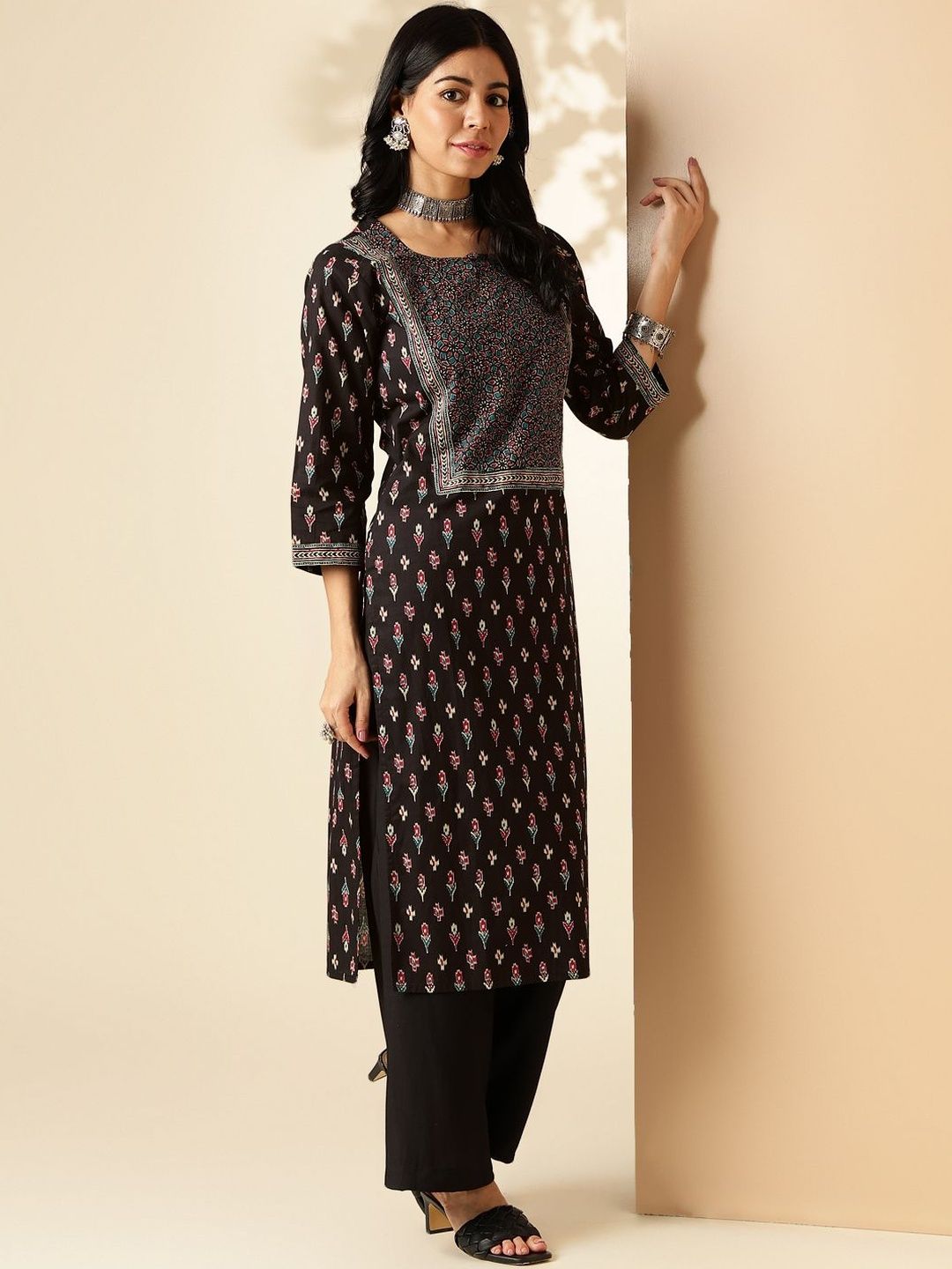 Buy SZN Women Floral Printed Square Neck Floral Kurta - Kurtas for ...