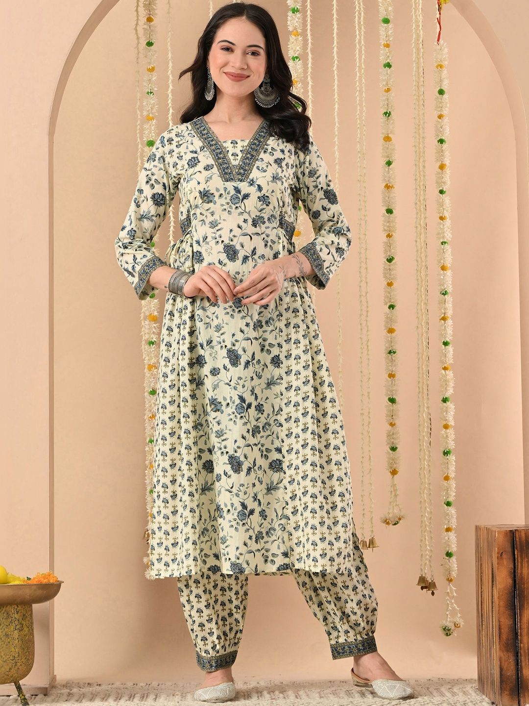 Buy Anouk Women Floral Printed Regular Pure Cotton Kurta With Trousers ...