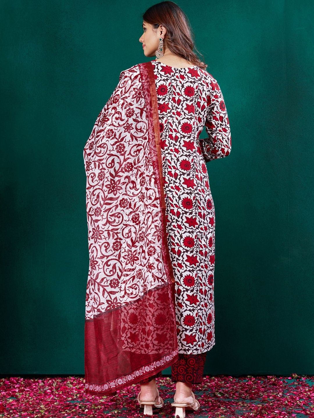 Buy PITRIS Women Floral Printed Regular Patchwork Kurta With Trousers ...