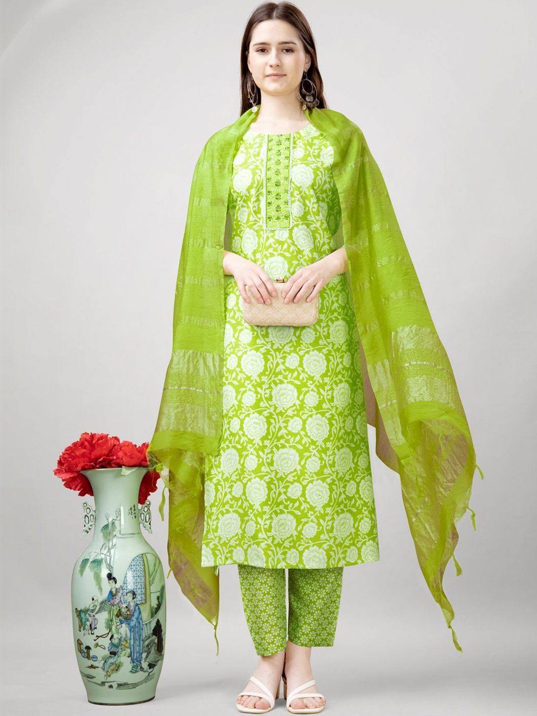 Buy PITRIS Women Ethnic Motifs Embroidered Regular Gotta Patti Kurti ...