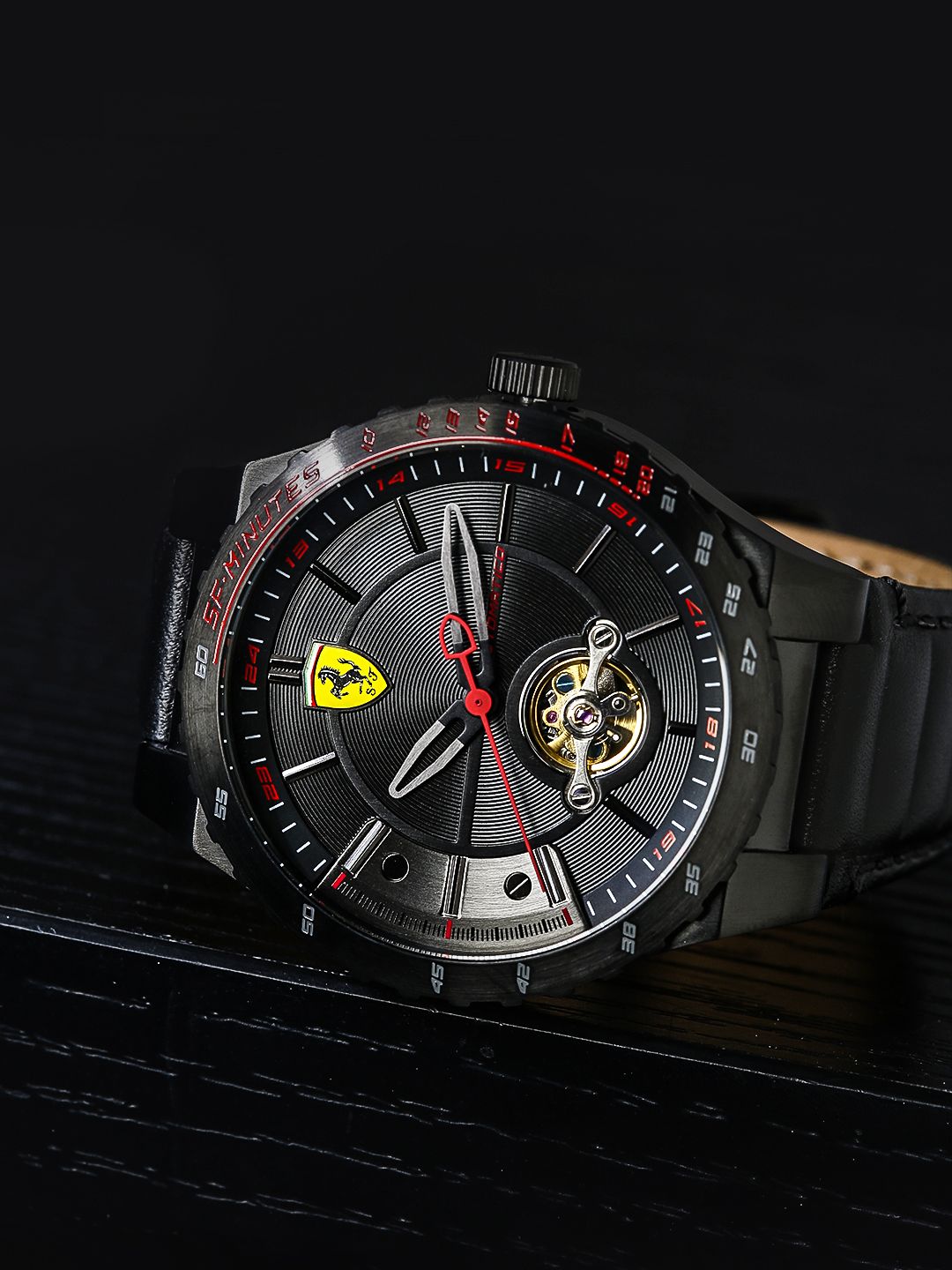 SCUDERIA FERRARI Men Black Dial & Black Leather Straps Analogue Watch ...
