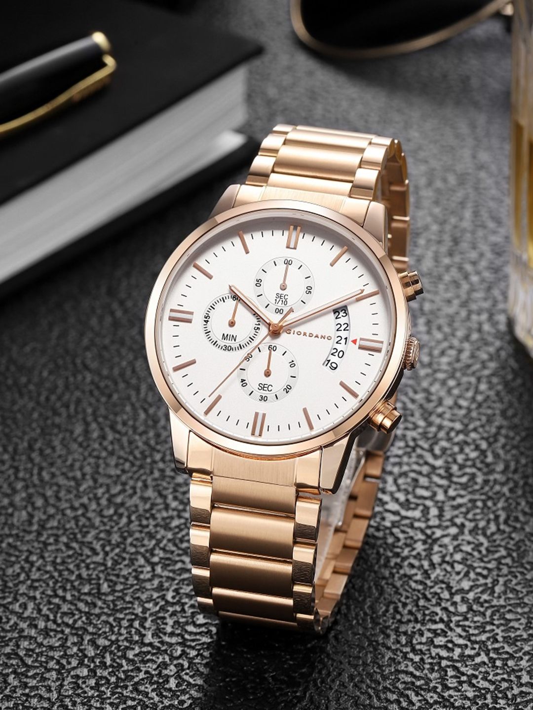 Titan Men Silver-Toned Dial & Brown Leather Straps Analogue Watch ...