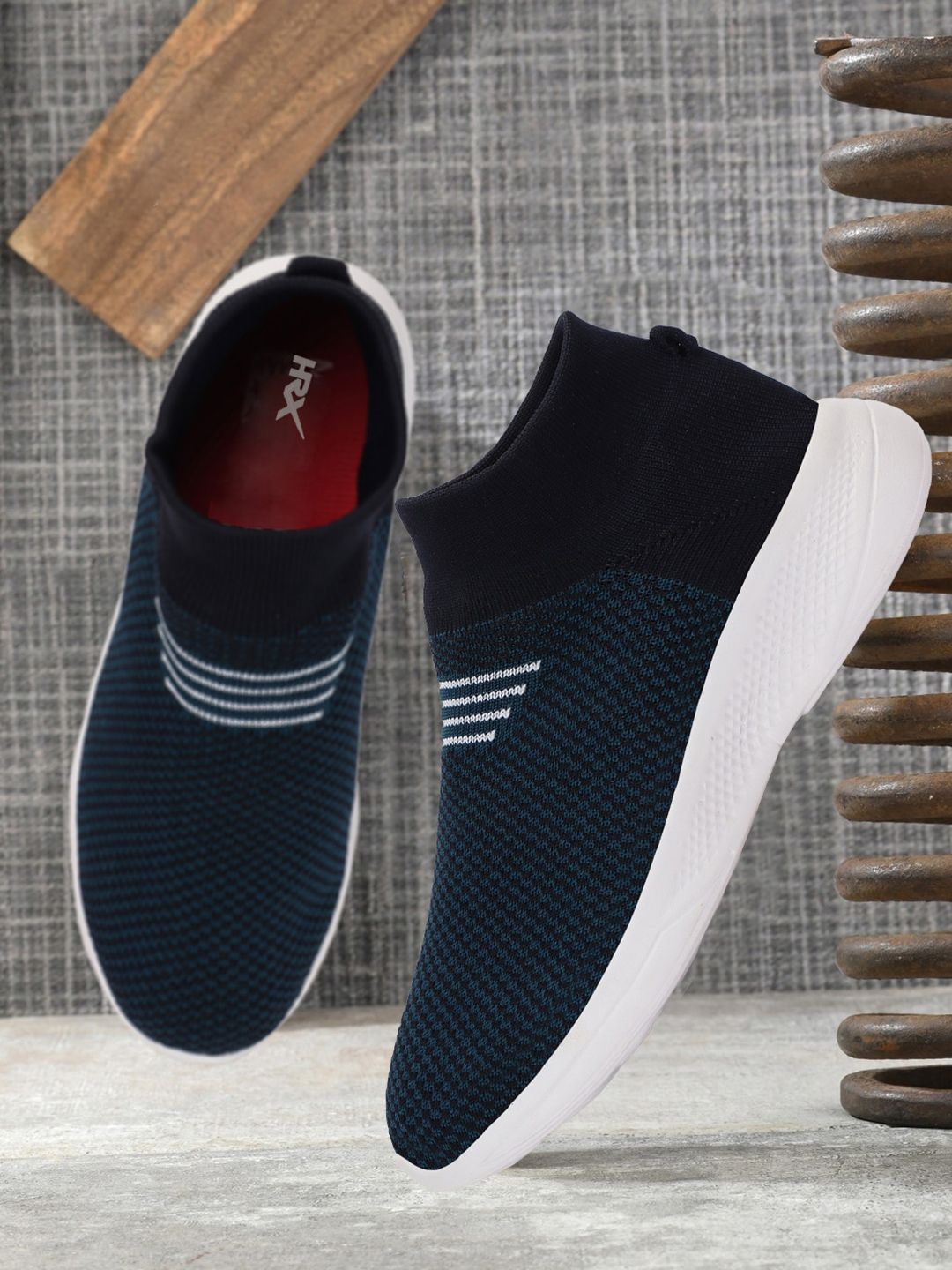 HRX by Hrithik Roshan Men Teal Blue & White Flyknit Textile Marking ...