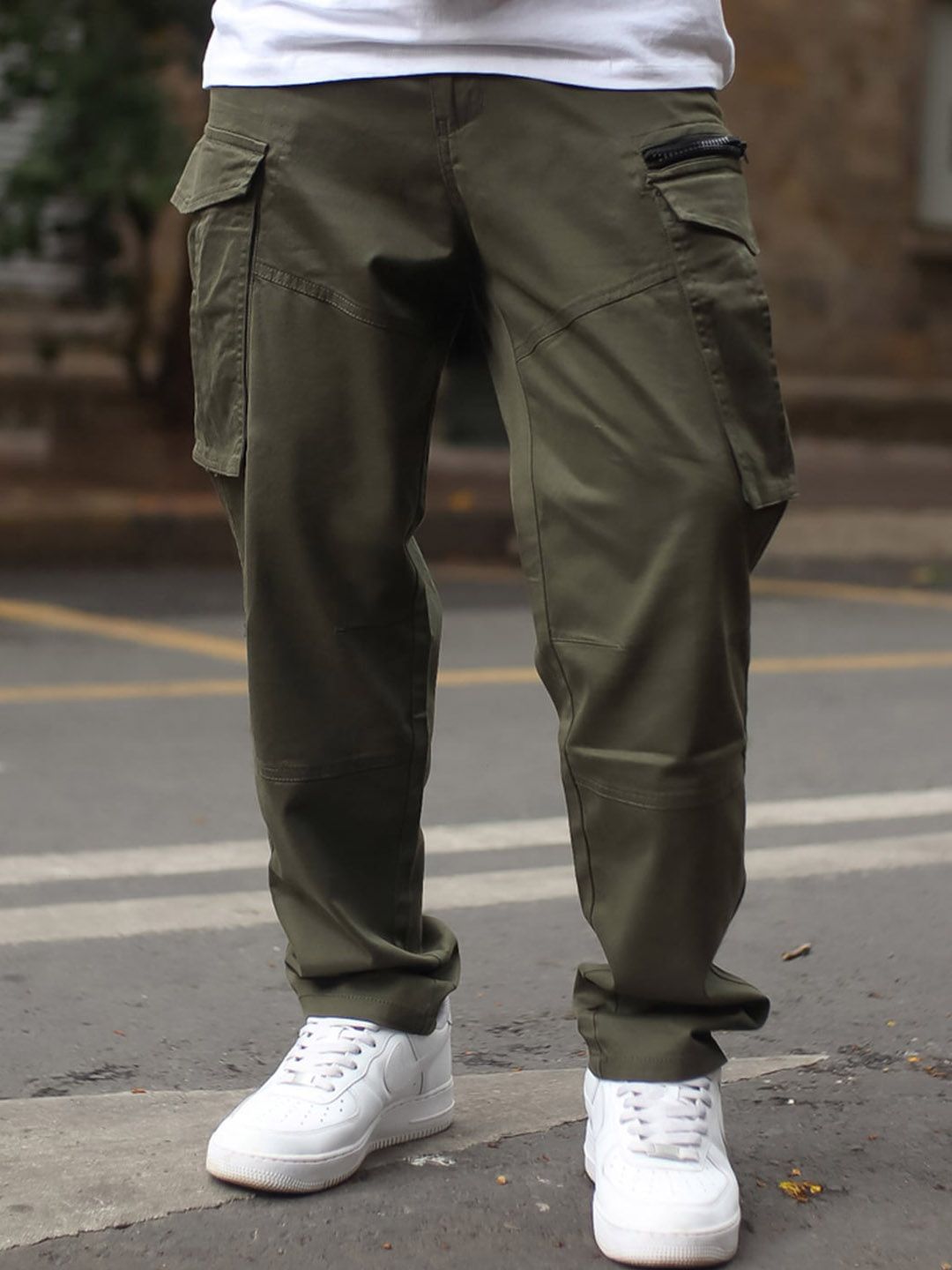 Powerlook Men Olive Green Clean Look Pure Cotton Cargo Jeans - Price ...