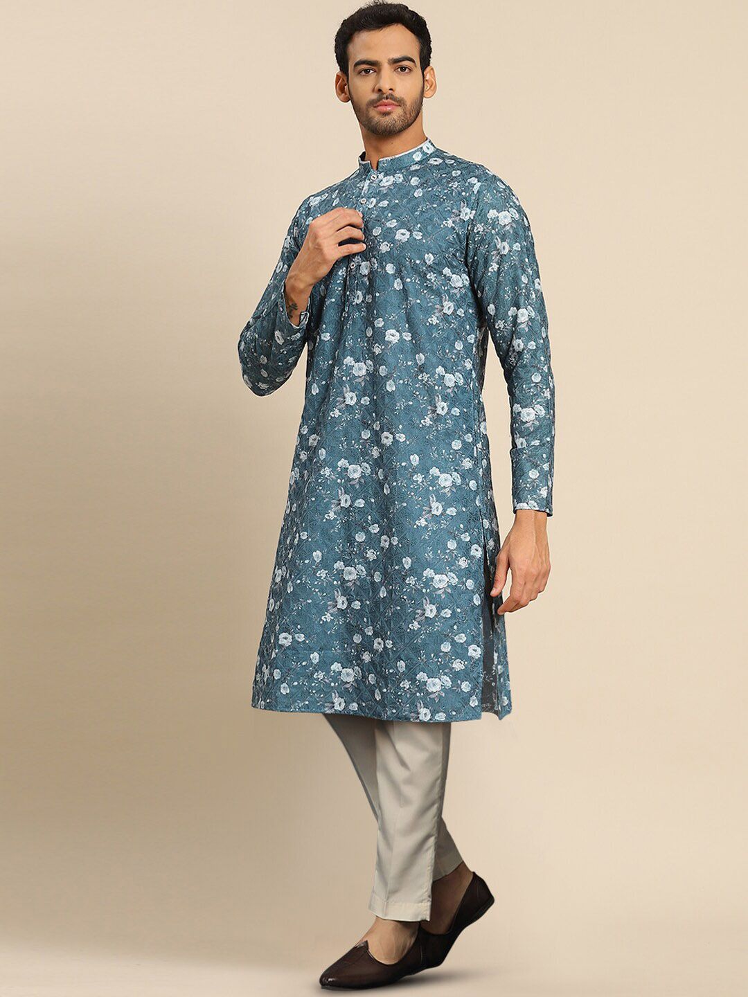 Buy KISAH Floral Printed Thread Work Detailed Staright Kurta With ...