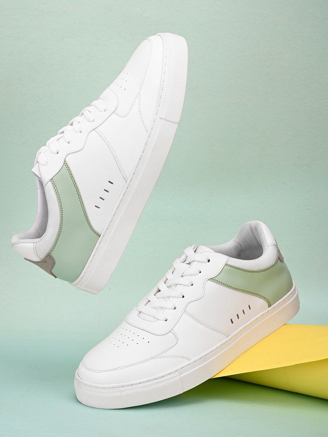 HRX by Hrithik Roshan Men White & Sea Green Perforations Lightweight ...