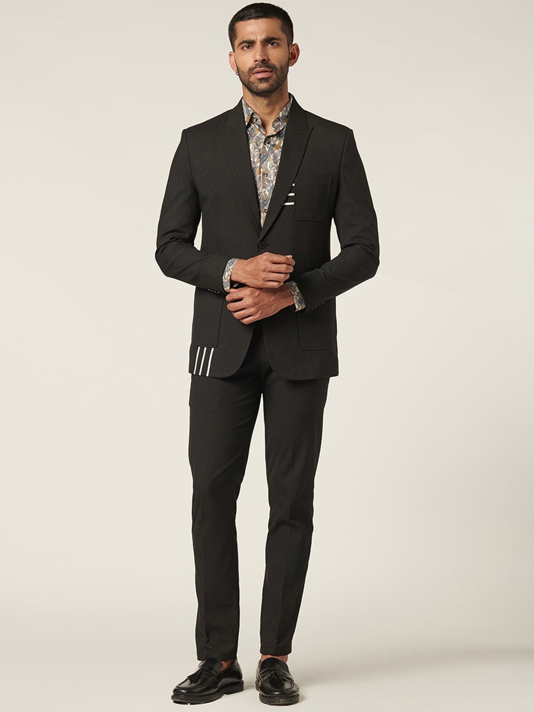 Buy MR BUTTON Single Breasted Slim Fit Casual Blazer - Blazers for Men 25689716 | Myntra