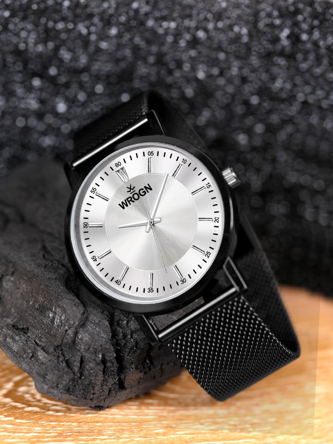 Tommy Hilfiger Men Navy Blue Dial & Bracelet Style Straps Mason ...