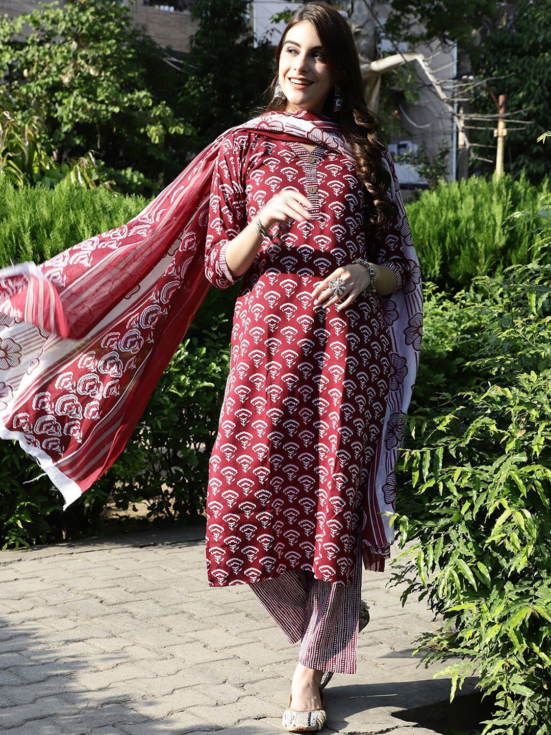 Buy 7Threads Ethnic Motifs Printed Pure Cotton Kurta With Trousers ...