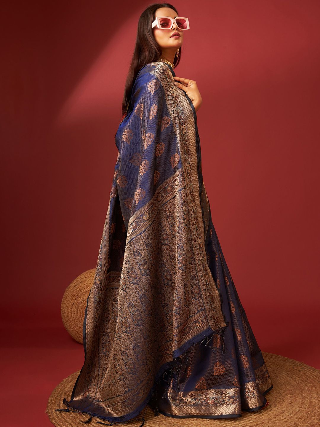 Buy ZILVIRA Ethnic Motifs Woven Design Zari Pure Silk Saree - Sarees ...