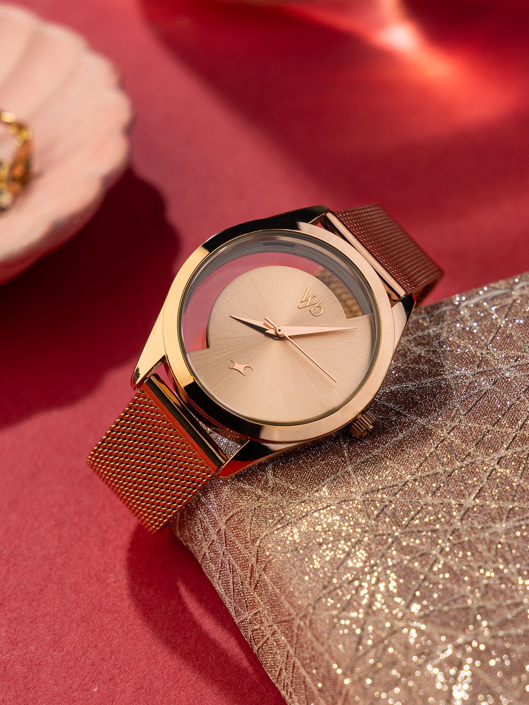 Fastrack Women Vyb Dial & Stainless Steel Bracelet Style Straps ...