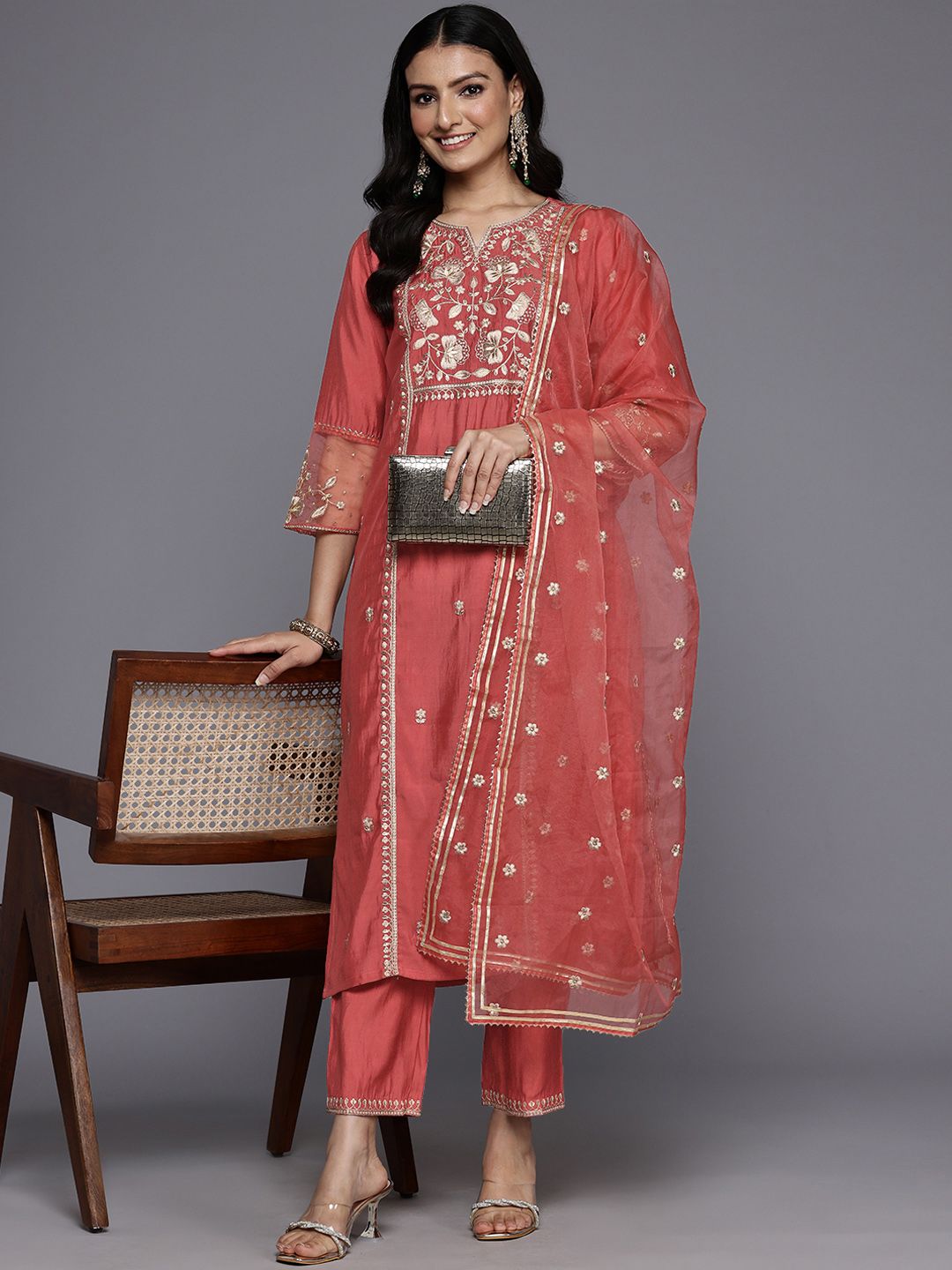 Buy Varanga Floral Embroidered Laced Panelled Zari Kurta With Trousers ...