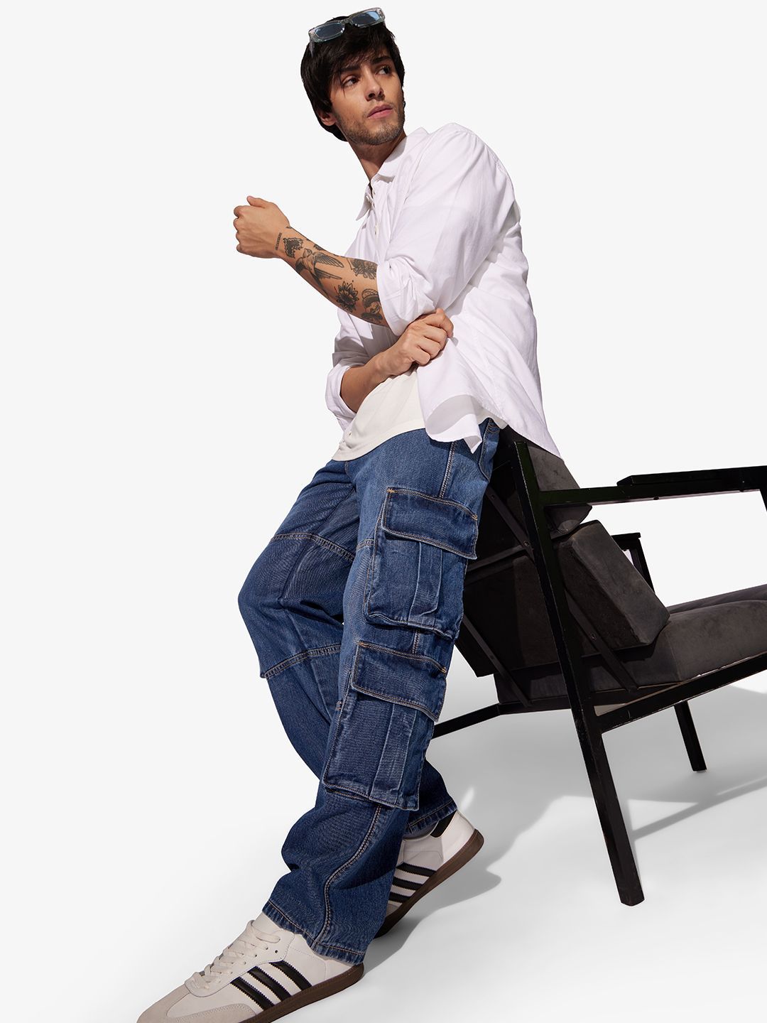 Buy The Souled Store Denim Blue Wash Baggy Fit Men Solid Cotton Baggy ...