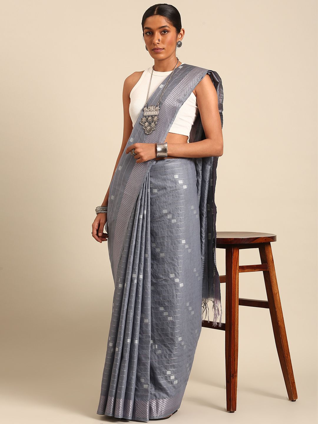 Buy Taavi Geometric Woven Design Handloom Saree - Sarees for Women ...