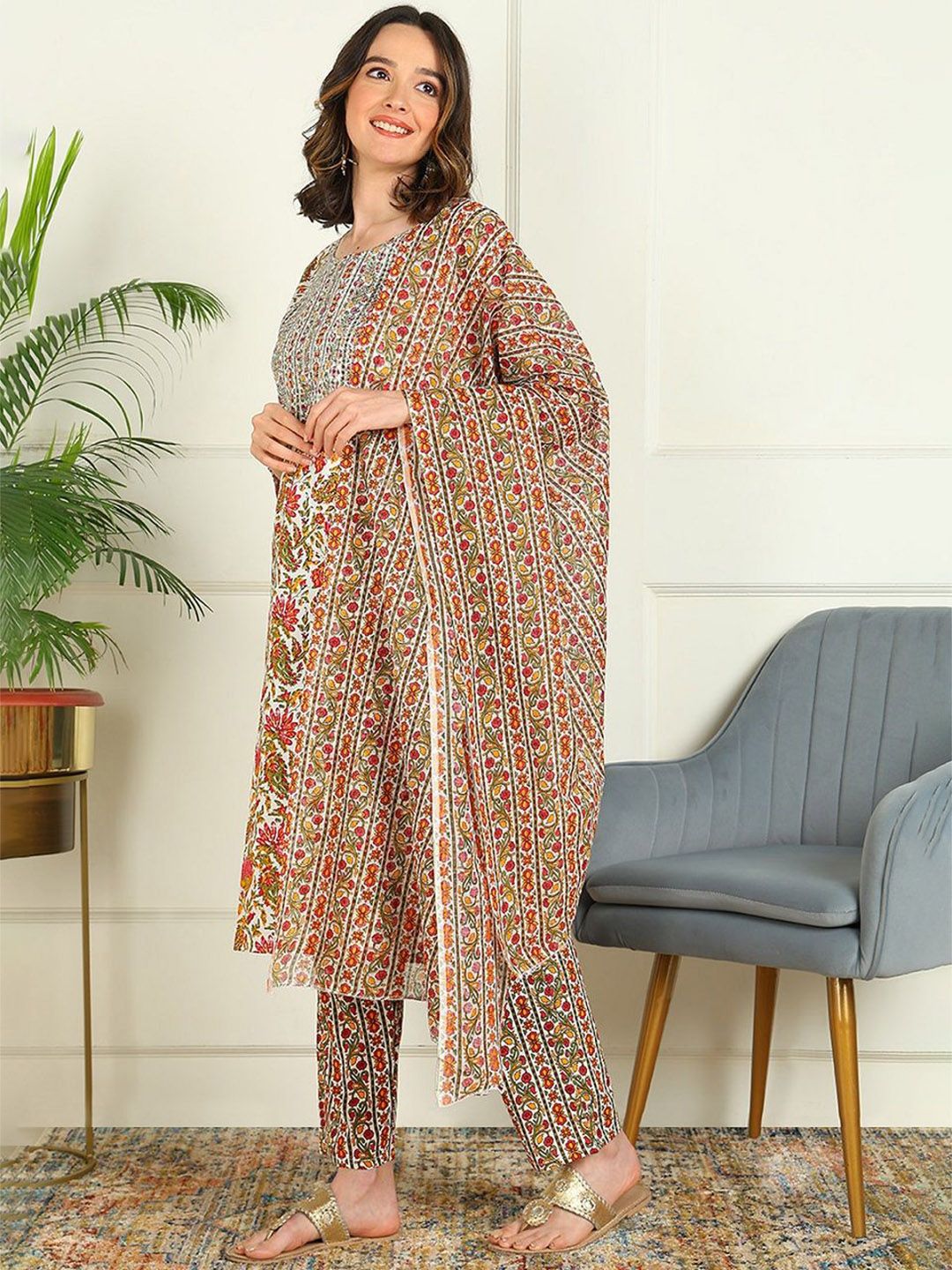 Buy Anouk Women Floral Printed Regular Kurta With Trousers & With Dupatta - Kurta Sets for Women ...
