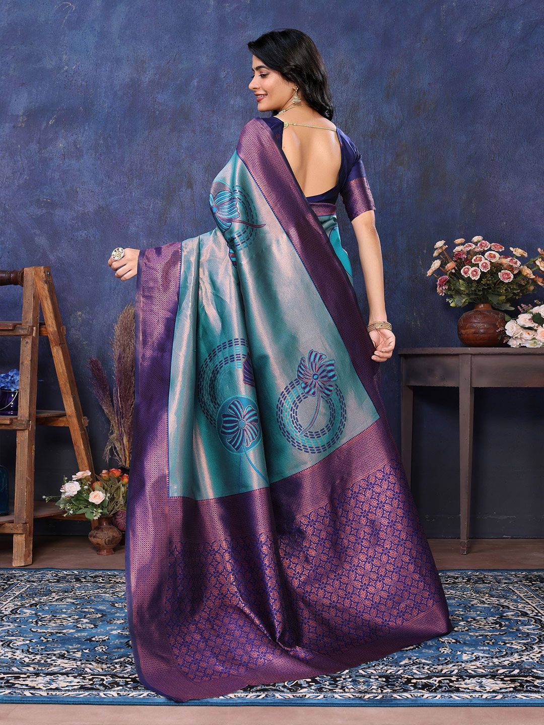 Buy Saretramall Woven Design Kashida Silk Blend Banarasi Saree - Sarees ...